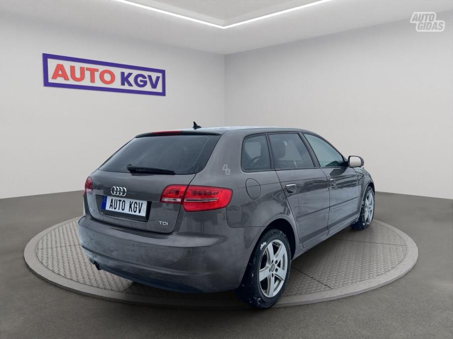 Audi A3 2012 in Kaunas, with an engine capacity of 2.00 L and mileage of 201 thousand km for 6199 €, photo 5 on AUTOMOTO.COM.LV