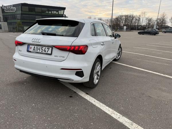 Audi A3 2022 in Vilnius, with an engine capacity of 1.00 L and mileage of 165 thousand km for 17500 €, photo 4 on AUTOMOTO.COM.LV