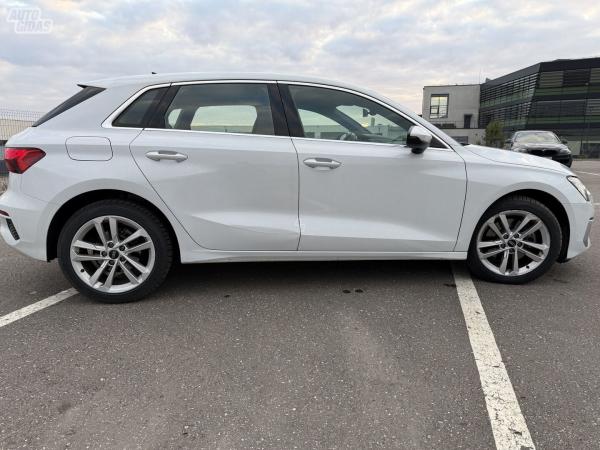 Audi A3 2022 in Vilnius, with an engine capacity of 1.00 L and mileage of 165 thousand km for 17500 €, photo 6 on AUTOMOTO.COM.LV