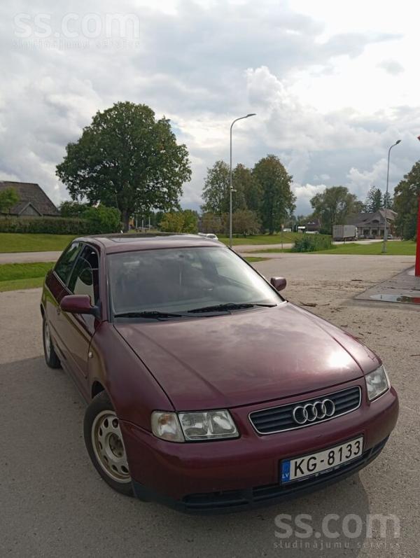 Audi A3 1996 in Riga on AUTOMOTO.COM.LV Red Audi A3 1996 in Riga, with an engine capacity of 1.90 L and mileage of 450 thousand km for 600 ā¬, photo 3 on AUTOMOTO.COM.LV