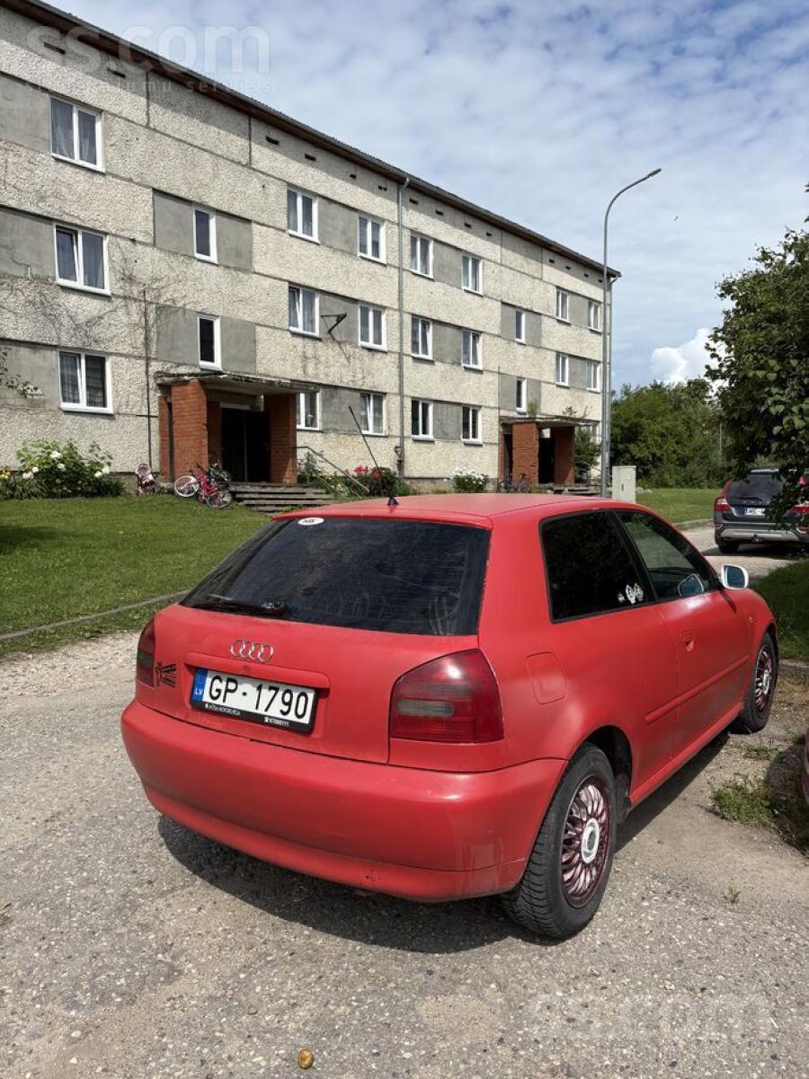 Sarkans Audi A3 1997 Madona, ar dzinēja tilpumu 1.80 L un nobraukumu 380 tūkst. km par 700 €, foto 3 vietnē AUTOMOTO.COM.LV