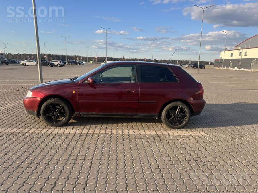 Sarkans Audi A3 1998 Rīga, ar dzinēja tilpumu 1.80 L un nobraukumu 238 tūkst. km par 1390 €, foto 3 vietnē AUTOMOTO.COM.LV