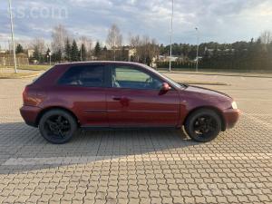 Sarkans Audi A3 1998 Rīga, ar dzinēja tilpumu 1.80 L un nobraukumu 238 tūkst. km par 1390 €, foto 8 vietnē AUTOMOTO.COM.LV