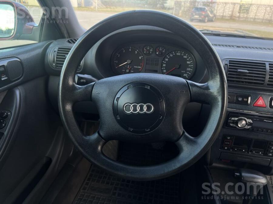 Sarkans Audi A3 1998 Rīga, ar dzinēja tilpumu 1.80 L un nobraukumu 238 tūkst. km par 1390 €, foto 13 vietnē AUTOMOTO.COM.LV