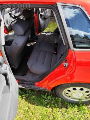 Red Audi A3 1999 in Riga, with an engine capacity of 1.80 L and mileage of 303 thousand km for 950 €, photo 9 on AUTOMOTO.COM.LV