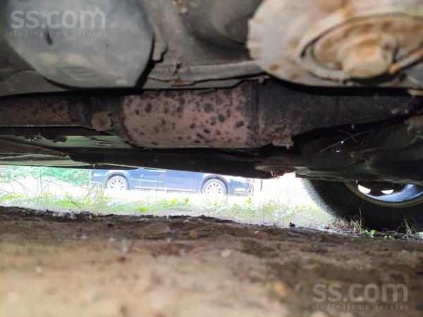 Sarkans Audi A3 1999 Rīga, ar dzinēja tilpumu 1.80 L un nobraukumu 303 tūkst. km par 950 €, foto 10 vietnē AUTOMOTO.COM.LV