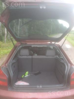 Sarkans Audi A3 2000 Rīga, ar dzinēja tilpumu 1.90 L un nobraukumu 366 tūkst. km par 1200 €, foto 5 vietnē AUTOMOTO.COM.LV