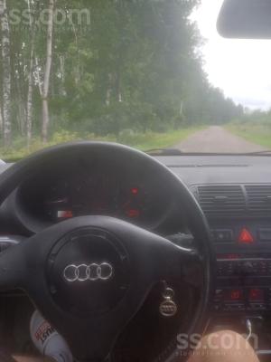 Sarkans Audi A3 2000 Rīga, ar dzinēja tilpumu 1.90 L un nobraukumu 366 tūkst. km par 1200 €, foto 7 vietnē AUTOMOTO.COM.LV