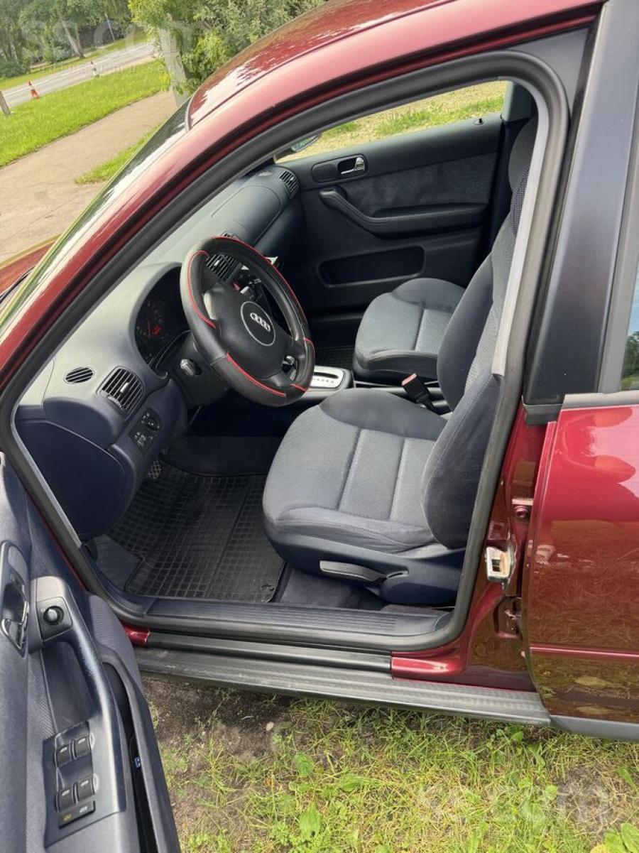 Sarkans Audi A3 2000 Rīga, ar dzinēja tilpumu 1.60 L un nobraukumu 292 tūkst. km par 1700 €, foto 6 vietnē AUTOMOTO.COM.LV
