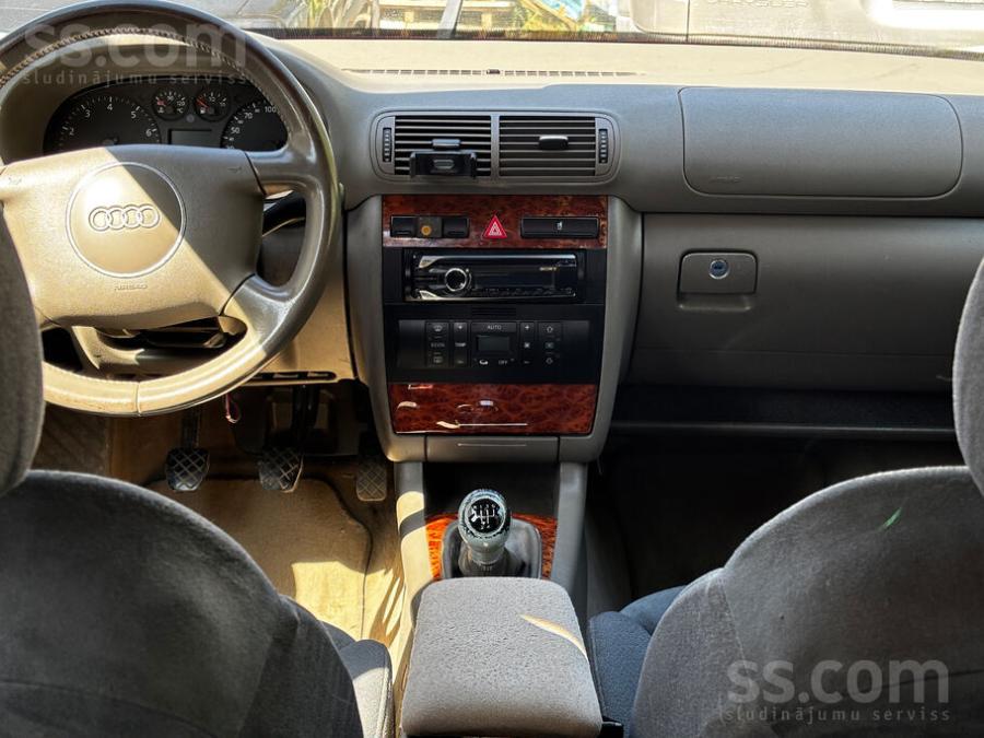 Красный Ауди А3 2001 в Рига, объемом двигателя 1.60 л и пробегом 291 тыс. км за 1550 €, фото 7 на AUTOMOTO.COM.LV