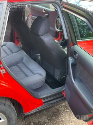 Red Audi A3 2002 in Riga, with an engine capacity of 1.60 L and mileage of 285 thousand km for 1200 €, photo 15 on AUTOMOTO.COM.LV