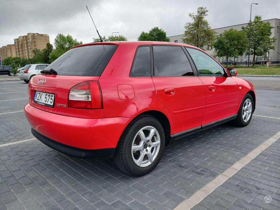 Sarkans Audi A3 2003 Kauņa, ar dzinēja tilpumu 1.90 L un nobraukumu 287 tūkst. km par 2100 €, foto 4 vietnē AUTOMOTO.COM.LV