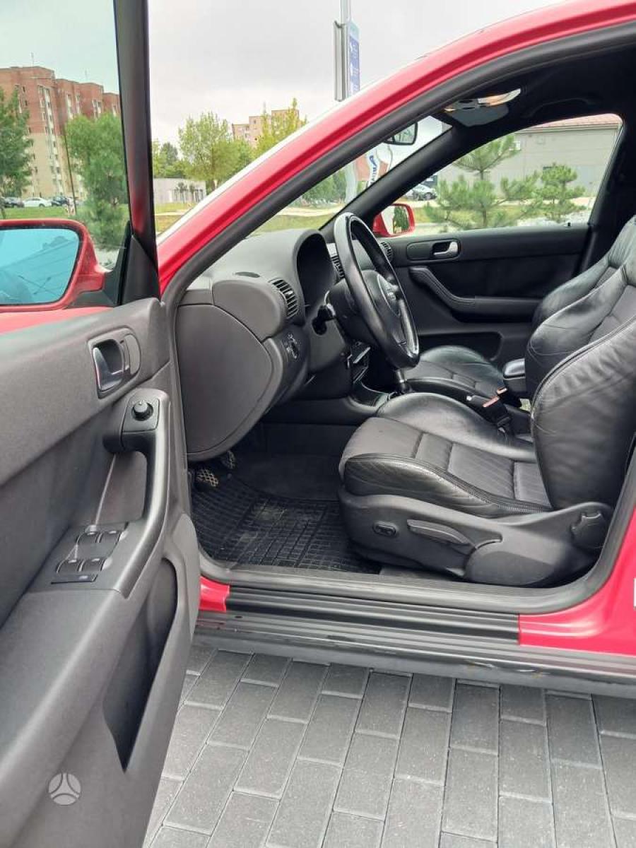 Sarkans Audi A3 2003 Kauņa, ar dzinēja tilpumu 1.90 L un nobraukumu 287 tūkst. km par 2100 €, foto 12 vietnē AUTOMOTO.COM.LV