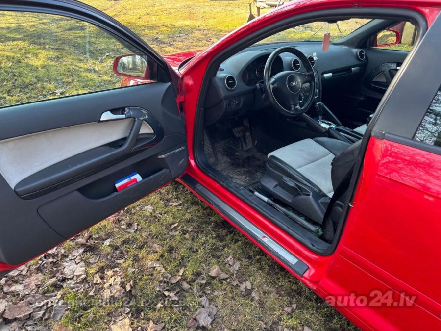 Красный Ауди А3 2004 в Вильянди, объемом двигателя 2.00 л и пробегом 376 тыс. км за 1450 €, фото 13 на AUTOMOTO.COM.LV
