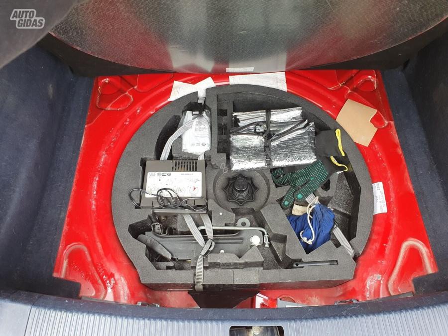 Red Audi A3 2004 in Kaunas, with an engine capacity of 2.00 L and mileage of 285 thousand km for 3200 €, photo 13 on AUTOMOTO.COM.LV