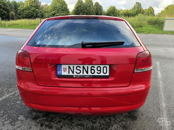 Sarkans Audi A3 2004 Kauņa, ar dzinēja tilpumu 2.00 L un nobraukumu 367 tūkst. km par 1350 €, foto 8 vietnē AUTOMOTO.COM.LV