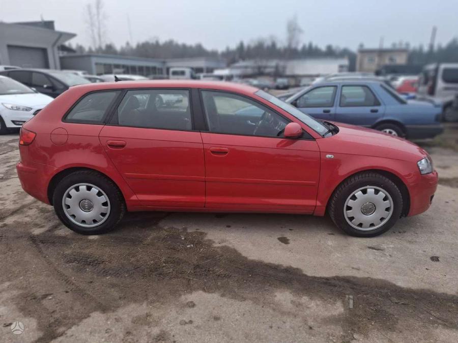 Red Audi A3 2005 in Utena, with an engine capacity of 1.97 L and mileage of 280 thousand km for 2250 €, photo 6 on AUTOMOTO.COM.LV