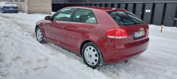 Sarkans Audi A3 2005 Viļņa, ar dzinēja tilpumu 1.60 L un nobraukumu 268 tūkst. km par 1550 €, foto 3 vietnē AUTOMOTO.COM.LV