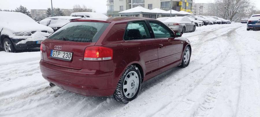 Red Audi A3 2005 in Vilnius, with an engine capacity of 1.60 L and mileage of 268 thousand km for 1550 €, photo 5 on AUTOMOTO.COM.LV