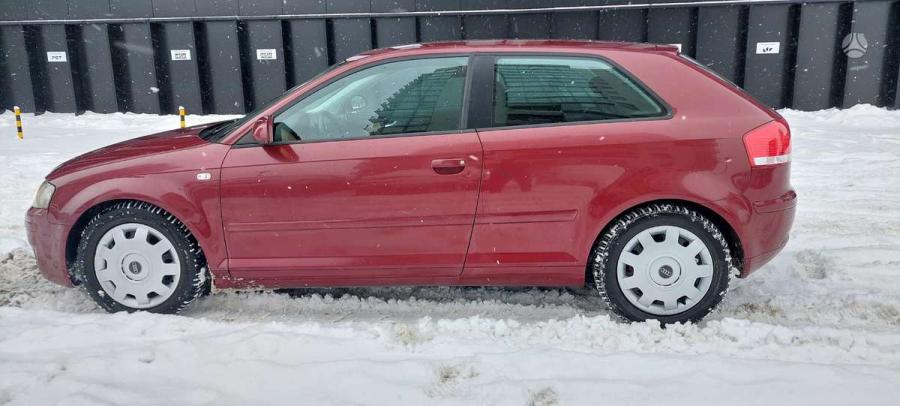 Red Audi A3 2005 in Vilnius, with an engine capacity of 1.60 L and mileage of 268 thousand km for 1550 €, photo 7 on AUTOMOTO.COM.LV