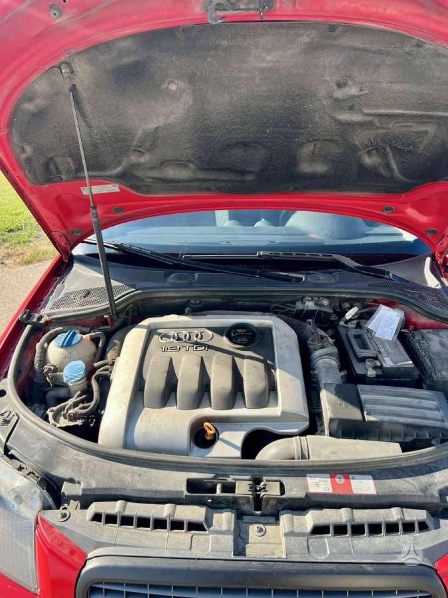 Red Audi A3 2005 in Kaunas, with an engine capacity of 1.90 L and mileage of 385 thousand km for 1350 €, photo 21 on AUTOMOTO.COM.LV