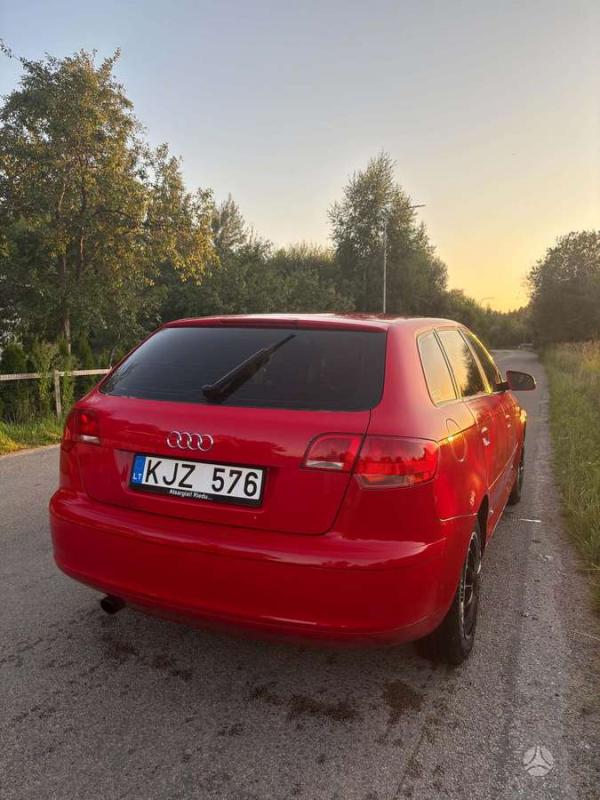 Sarkans Audi A3 2005 Panevēža, ar dzinēja tilpumu 1.60 L un nobraukumu 326 tūkst. km par 900 €, foto 5 vietnē AUTOMOTO.COM.LV