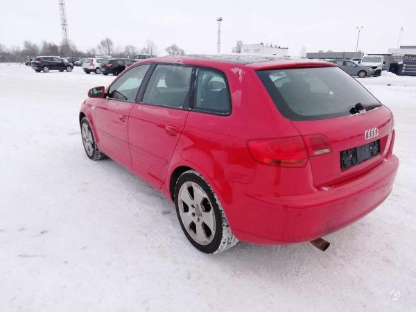 Sarkans Audi A3 2006 Marijampole, ar dzinēja tilpumu 1.60 L un nobraukumu 241 tūkst. km par 2399 €, foto 2 vietnē AUTOMOTO.COM.LV