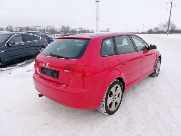 Sarkans Audi A3 2006 Marijampole, ar dzinēja tilpumu 1.60 L un nobraukumu 241 tūkst. km par 2399 €, foto 4 vietnē AUTOMOTO.COM.LV