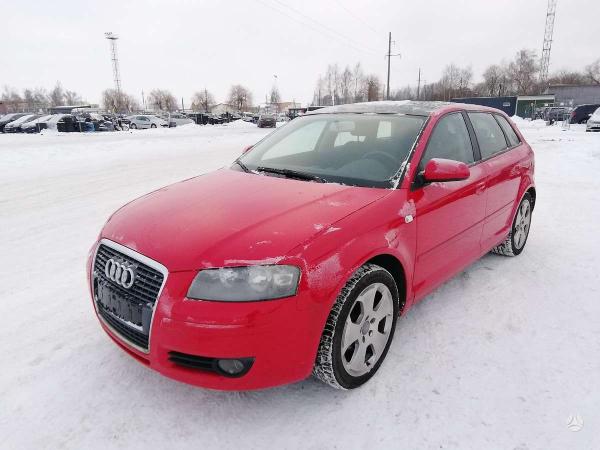 Sarkans Audi A3 2006 Marijampole, ar dzinēja tilpumu 1.60 L un nobraukumu 241 tūkst. km par 2399 €, foto 8 vietnē AUTOMOTO.COM.LV