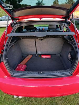 Red Audi A3 2006 in Vilnius, with an engine capacity of 2.00 L and mileage of 350 thousand km for 1900 €, photo 9 on AUTOMOTO.COM.LV