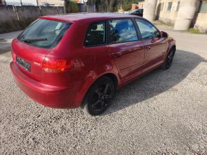 Red Audi A3 2006 in Utena, with an engine capacity of 1.60 L and mileage of 205 thousand km for 2700 €, photo 10 on AUTOMOTO.COM.LV