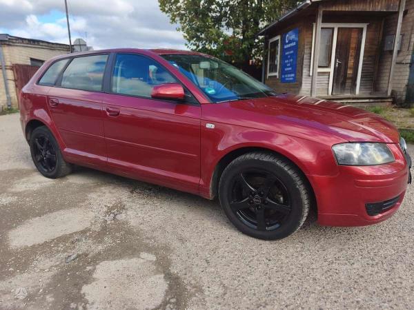 Sarkans Audi A3 2006 Utena, ar dzinēja tilpumu 1.60 L un nobraukumu 205 tūkst. km par 2700 €, foto 11 vietnē AUTOMOTO.COM.LV