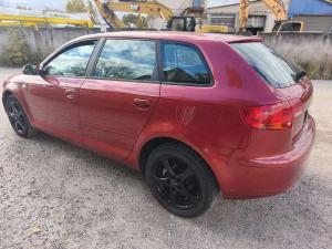 Red Audi A3 2006 in Utena, with an engine capacity of 1.60 L and mileage of 205 thousand km for 2700 €, photo 12 on AUTOMOTO.COM.LV