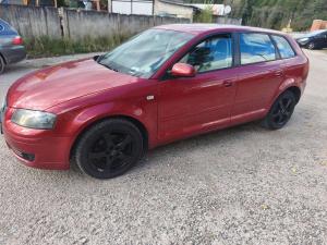 Red Audi A3 2006 in Utena, with an engine capacity of 1.60 L and mileage of 205 thousand km for 2700 €, photo 15 on AUTOMOTO.COM.LV