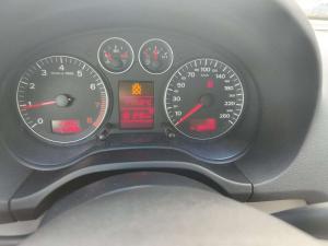 Red Audi A3 2006 in Utena, with an engine capacity of 1.60 L and mileage of 205 thousand km for 2700 €, photo 16 on AUTOMOTO.COM.LV