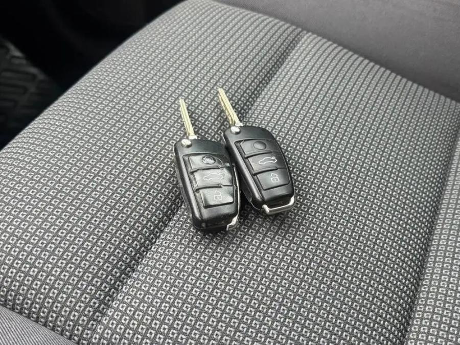 Sarkans Audi A3 2008 Jelgava, ar dzinēja tilpumu 2.00 L un nobraukumu 290 tūkst. km par 3500 €, foto 17 vietnē AUTOMOTO.COM.LV