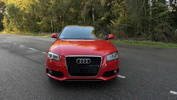 Red Audi A3 2009 in Ukmerge, with an engine capacity of 1.98 L and mileage of 220 thousand km for 5250 €, photo 3 on AUTOMOTO.COM.LV