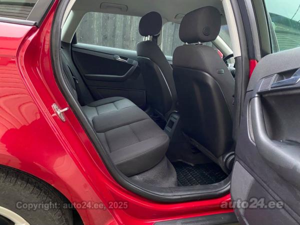 Sarkans Audi A3 2010 Tallina, ar dzinēja tilpumu 1.60 L un nobraukumu 282 tūkst. km par 5990 €, foto 11 vietnē AUTOMOTO.COM.LV