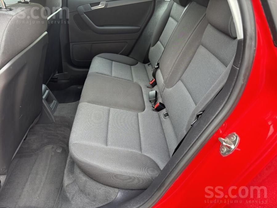 Sarkans Audi A3 2010 Ogre, ar dzinēja tilpumu 1.40 L un nobraukumu 196 tūkst. km par 5100 €, foto 14 vietnē AUTOMOTO.COM.LV