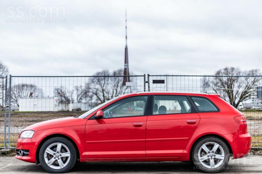 Red Audi A3 2011 in Riga, with an engine capacity of 1.60 L and mileage of 225 thousand km for 1400 €, photo 4 on AUTOMOTO.COM.LV