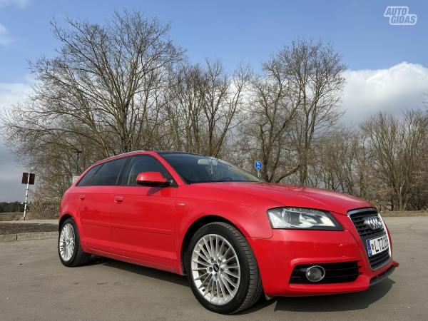 Red Audi A3 2013 in Kaunas, with an engine capacity of 2.00 L and mileage of 153 thousand km for 8250 €, photo 1 on AUTOMOTO.COM.LV