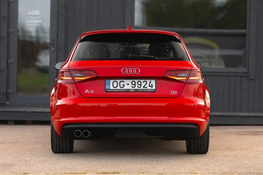 Red Audi A3 2014 in Jelgava, with an engine capacity of 2.00 L and mileage of 285 thousand km for 10900 €, photo 7 on AUTOMOTO.COM.LV