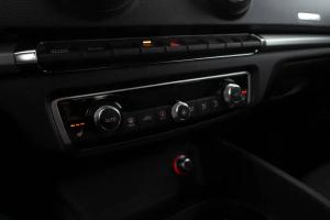 Red Audi A3 2014 in Jelgava, with an engine capacity of 2.00 L and mileage of 285 thousand km for 10900 €, photo 23 on AUTOMOTO.COM.LV