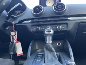 Sarkans Audi A3 2014 Trakai, ar dzinēja tilpumu 1.97 L un nobraukumu 214 tūkst. km par 7980 €, foto 24 vietnē AUTOMOTO.COM.LV