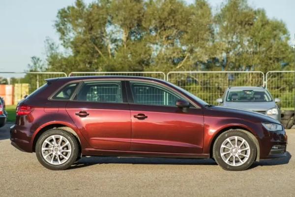 Red Audi A3 2015 in Liepaja, with an engine capacity of 1.60 L and mileage of 198 thousand km for 10500 €, photo 6 on AUTOMOTO.COM.LV