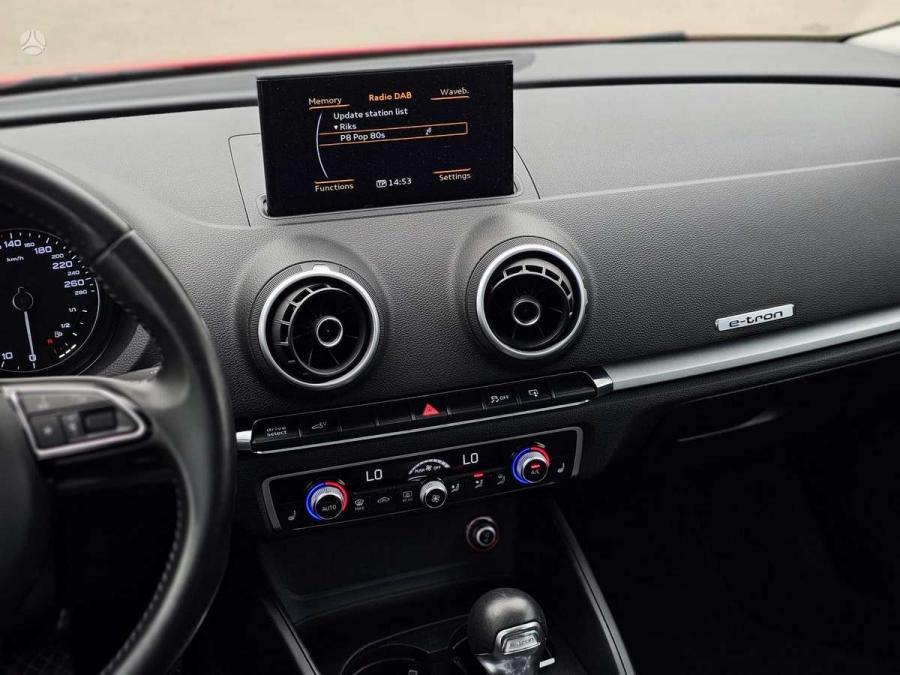 Sarkans Audi A3 2015 Rokiškis, ar dzinēja tilpumu 1.40 L un nobraukumu 245 tūkst. km par 6550 €, foto 22 vietnē AUTOMOTO.COM.LV
