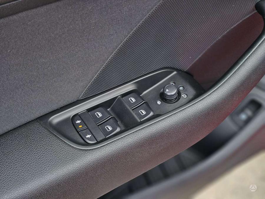 Sarkans Audi A3 2015 Rokiškis, ar dzinēja tilpumu 1.40 L un nobraukumu 245 tūkst. km par 6550 €, foto 25 vietnē AUTOMOTO.COM.LV