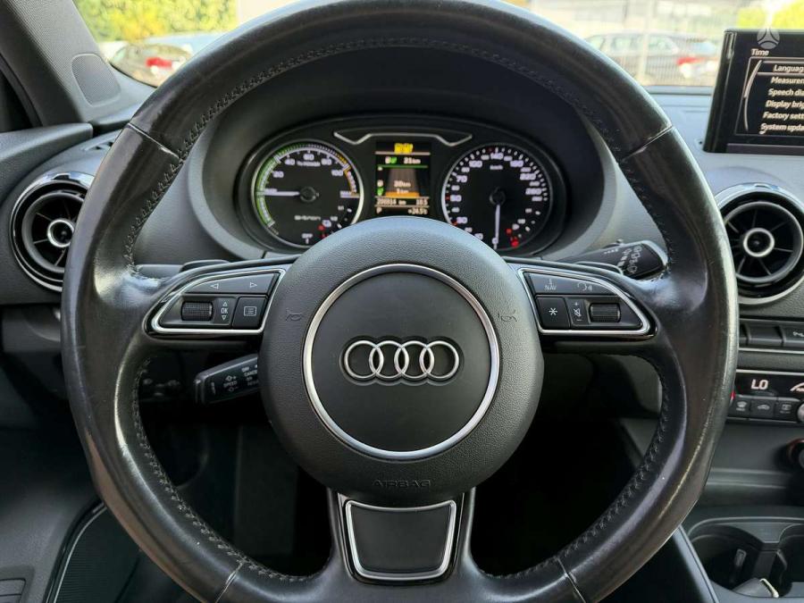 Sarkans Audi A3 2015 Kauņa, ar dzinēja tilpumu 1.40 L un nobraukumu 206 tūkst. km par 9500 €, foto 8 vietnē AUTOMOTO.COM.LV