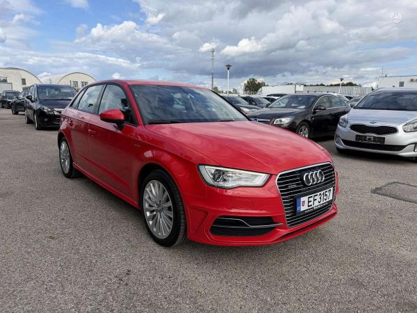 Audi A3 2015 in Marijampole on AUTOMOTO.COM.LV Red Audi A3 2015 in Marijampole, with an engine capacity of 1.40 L and mileage of 103 thousand km for 9950 €, photo 3 on AUTOMOTO.COM.LV