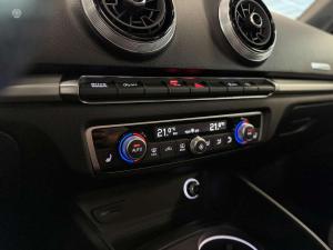 Красный Ауди А3 2019 в Клайпеда, объемом двигателя 1.98 л и пробегом 54 тыс. км за 18950 €, фото 33 на AUTOMOTO.COM.LV